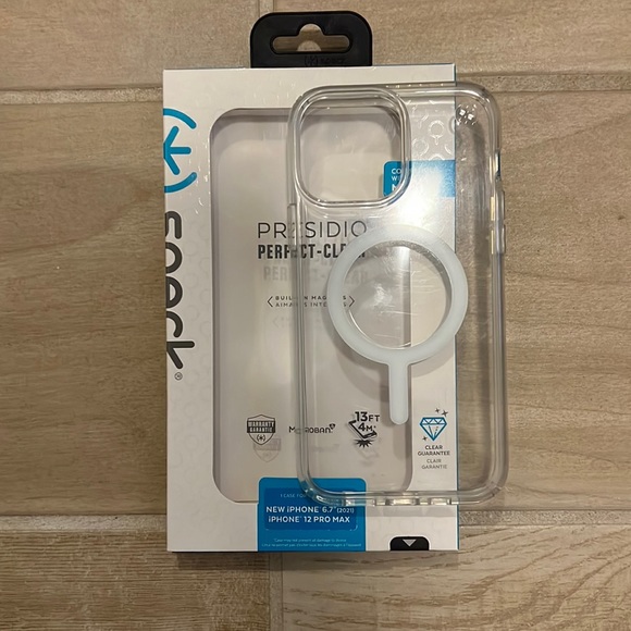 speck | Cell Phones & Accessories | Speck Clear Magsafe Case | Poshmark